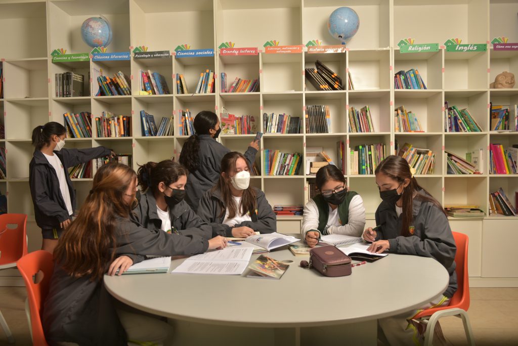 Centro de recursos para el aprendizaje - (C.R.A) - San Francisco College